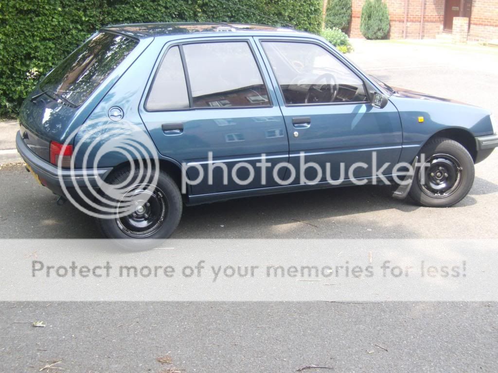 205 Peugeot 205 Diesel Turbo | Retro Rides