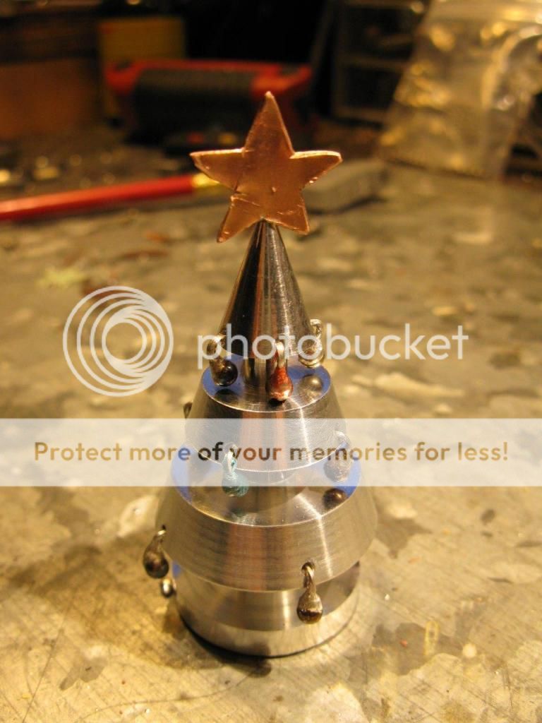 Couple of non-light related Christmas machining projects - Flashlight ...